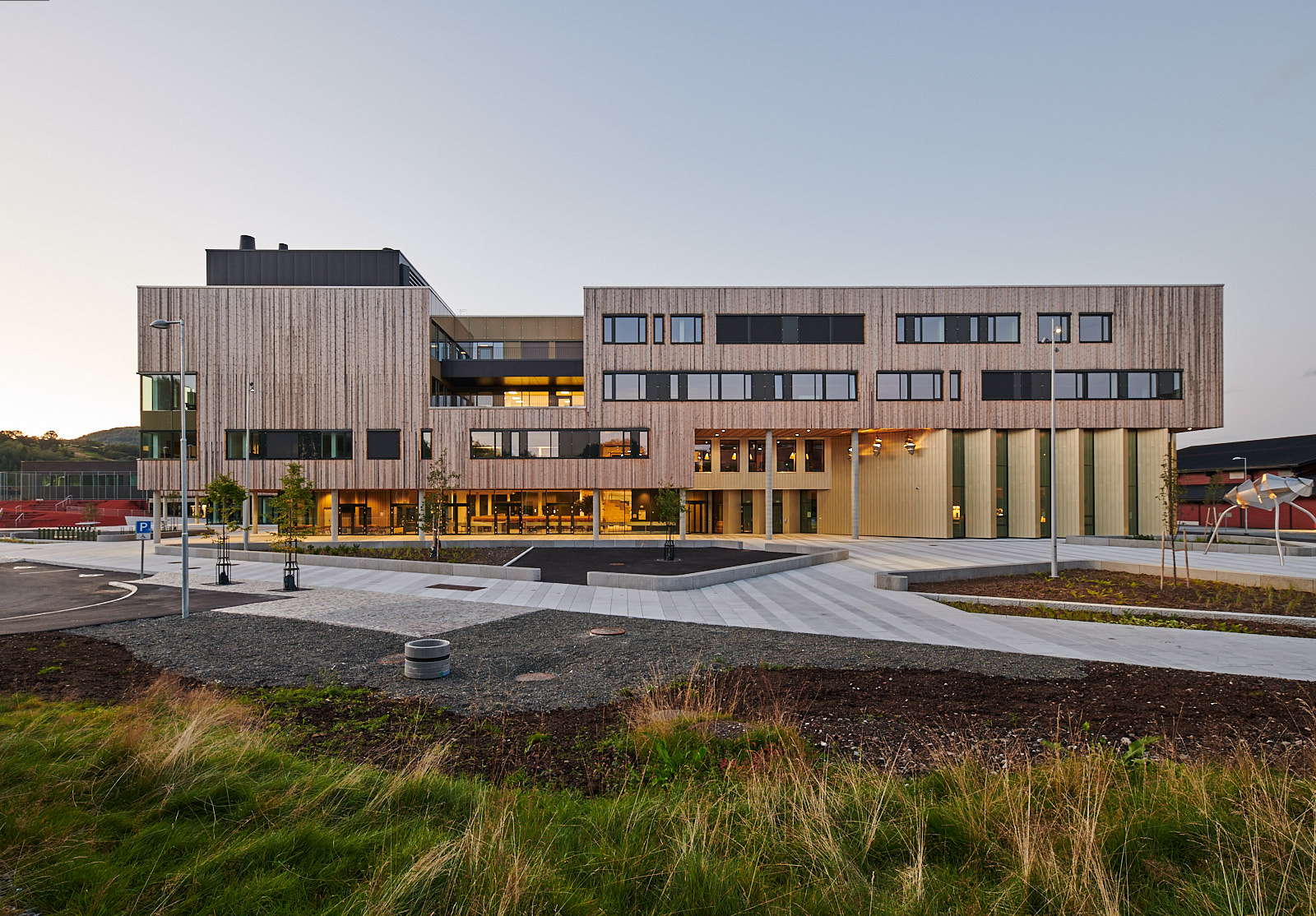 Åsane VGS og kulturhus er nominert til Bergen kommunes arkitektur- og byformingspris - HLM